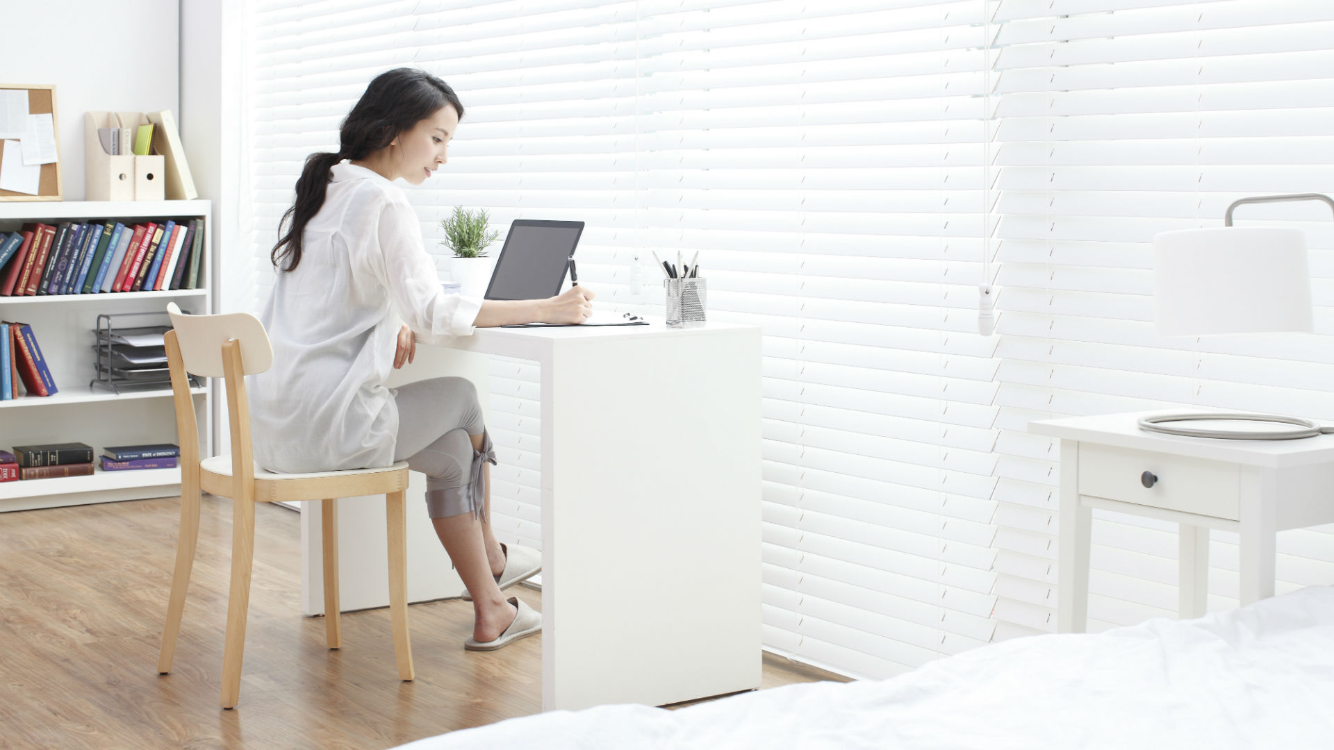 7 Proven Ways To Stay Motivated When Working From Home As A Marketer ...